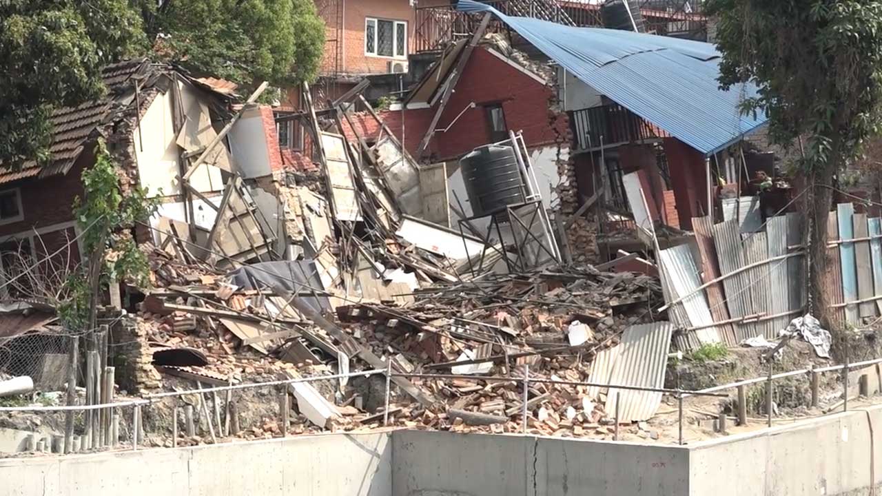 Binod Choudhary’s illegal construction of apartments troubles locals ...
