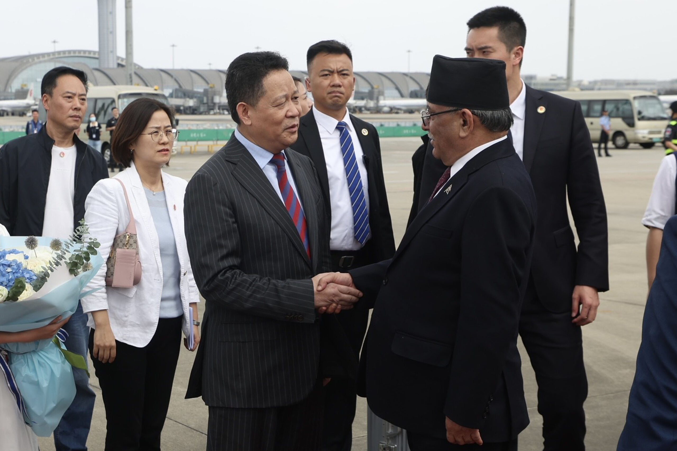 PM Dahal arrives in Chengdu « Khabarhub